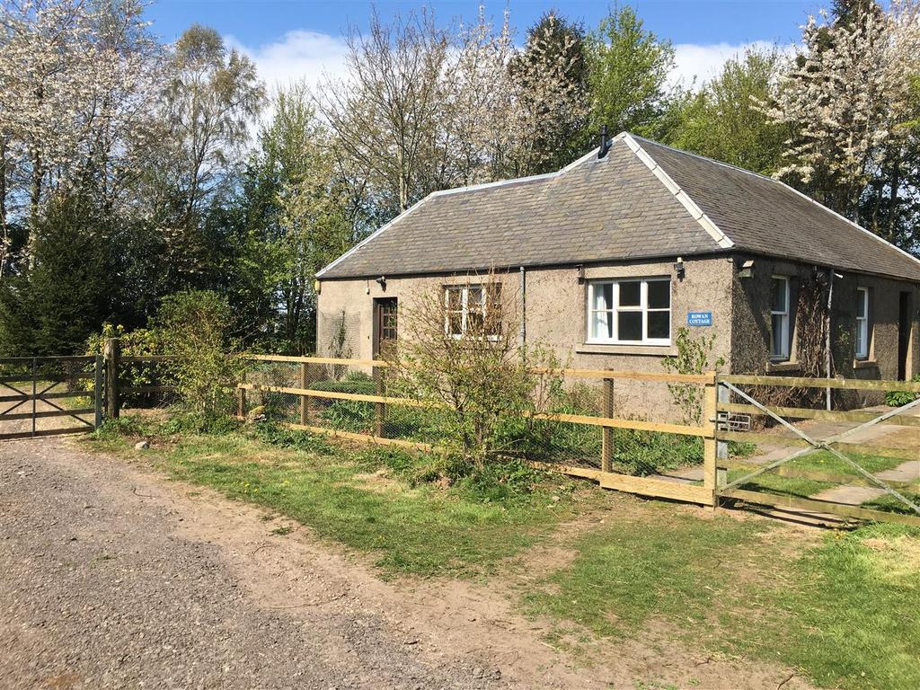 Rowan Cottage, Dalreoch, Dunning, Perth 3 bed cottage - £1,100 pcm (£ ...