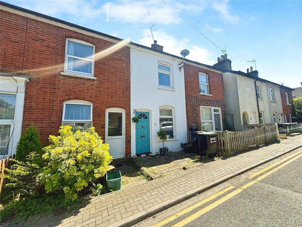Woodside Road, Tonbridge, Kent 2 bed terraced house for sale - £300,000