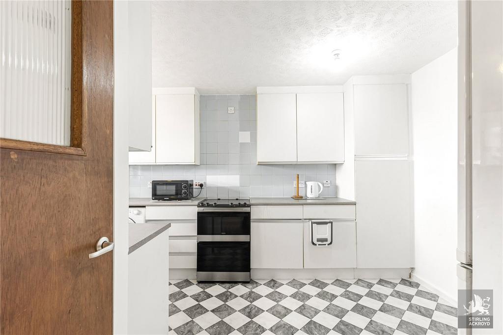 Derby Court, 2 Overbury Street... 3 bed maisonette - £2,850 pcm (£658 pw)