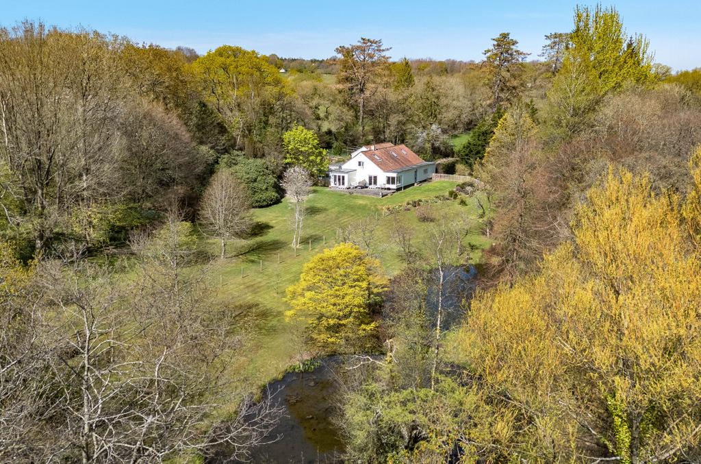 Combe St. Nicholas, Chard, TA20 5 bed detached house for sale - £875,000