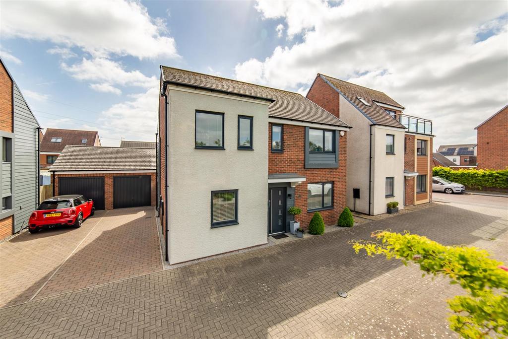 Roseden Way, Great Park, NE13 4 bed detached house for sale - £375,000