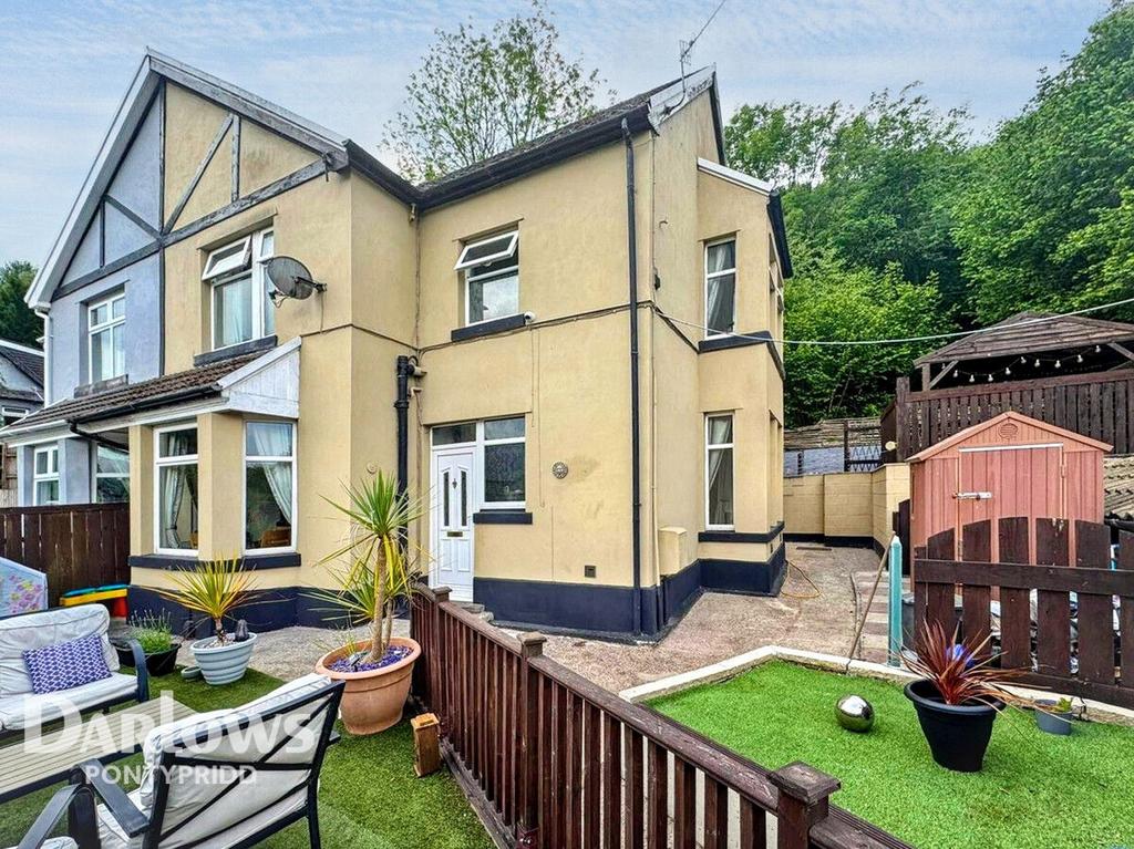 Llantwit Road, Pontypridd 3 bed semi-detached house for sale - £270,000