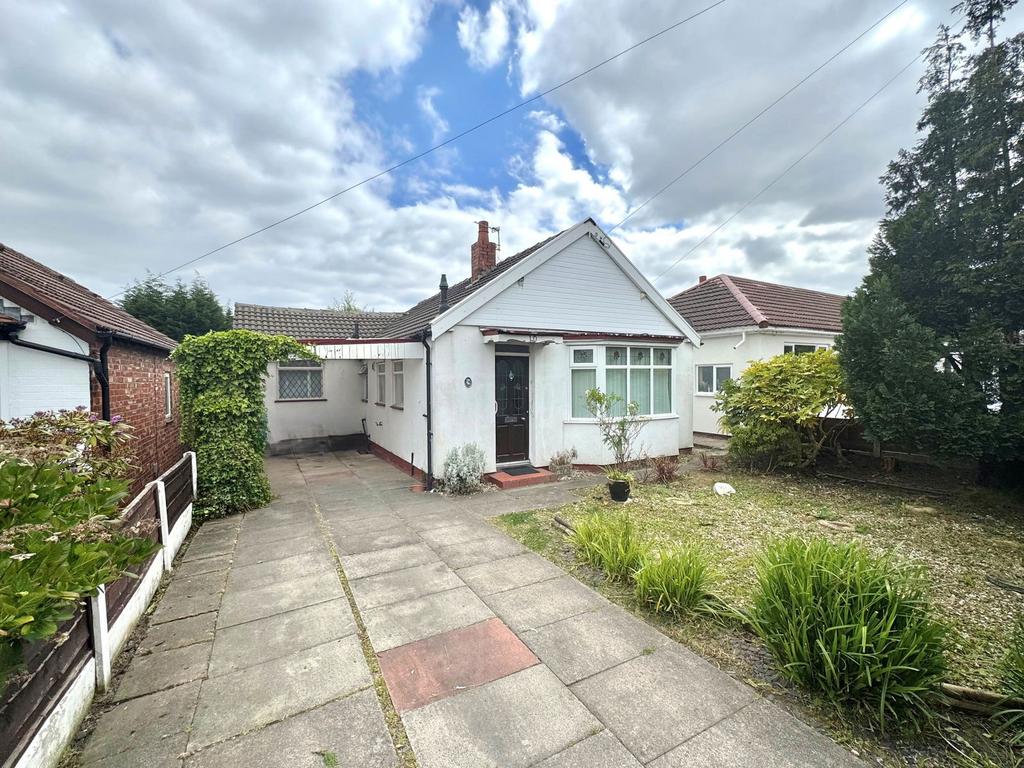 Marland Avenue, Cheadle Hulme 2 bed detached house for sale - £335,000