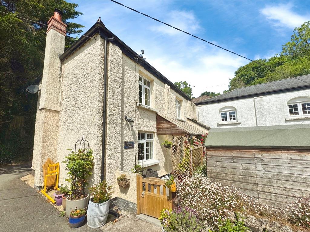 Swimbridge, Barnstaple 2 bed end of terrace house for sale - £220,000