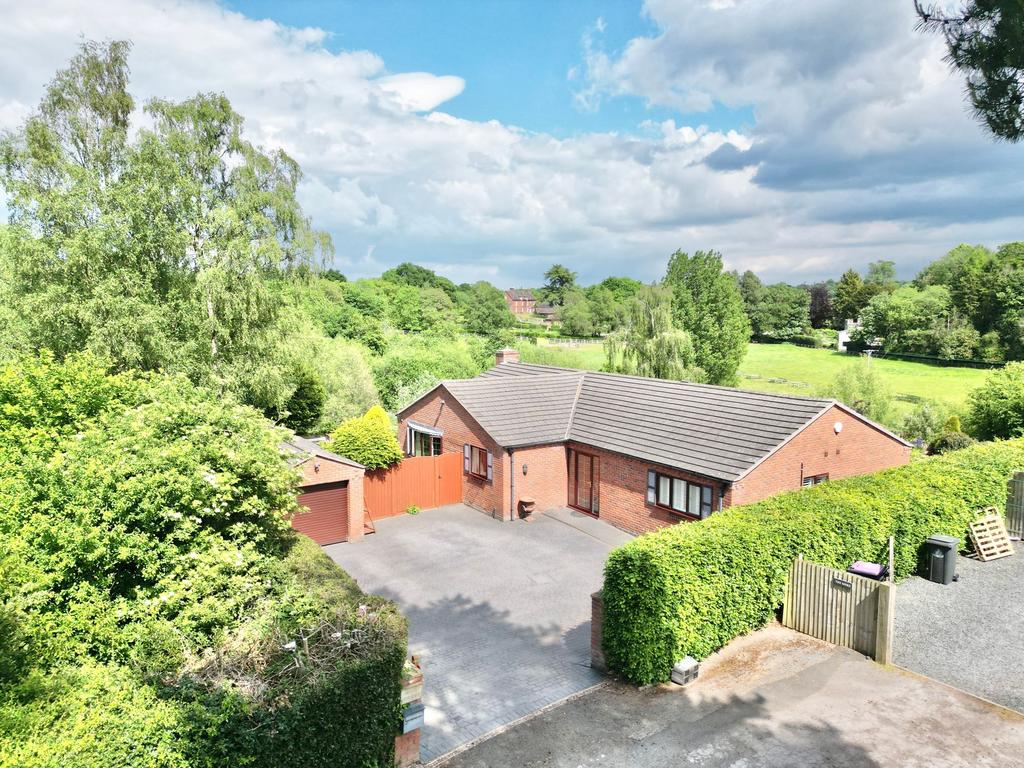 Walkmill Drive, Market Drayton, TF9 3 bed detached bungalow for sale ...