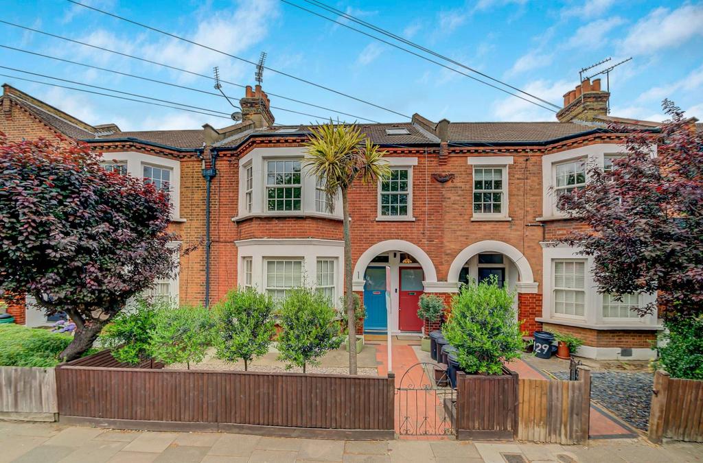 Burntwood Lane, Earlsfield, London, SW17 5 bed flat for sale - £995,000