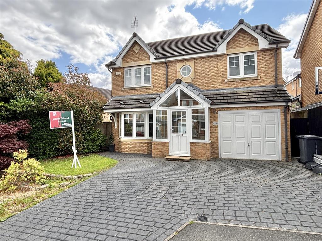 Kingfisher Way, Simmondley, Glossop 4 bed detached house to rent - £ ...