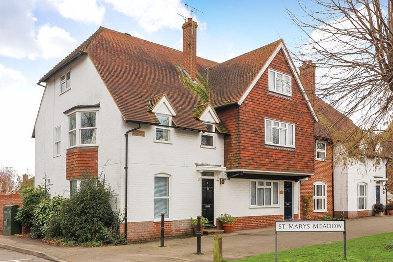 High Street, Canterbury CT3 3 bed terraced house - £410,000