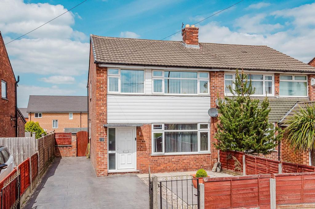 Lock Lane, Partington, Manchester, M31 3 bed semi-detached house for ...