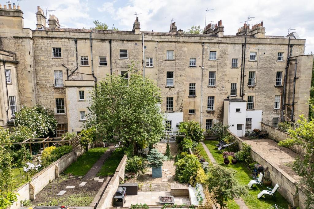 Norfolk Buildings, Bath BA1 2 bed maisonette for sale - £550,000