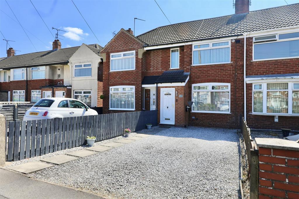 Hotham Road South, Hull 2 bed terraced house for sale - £130,000