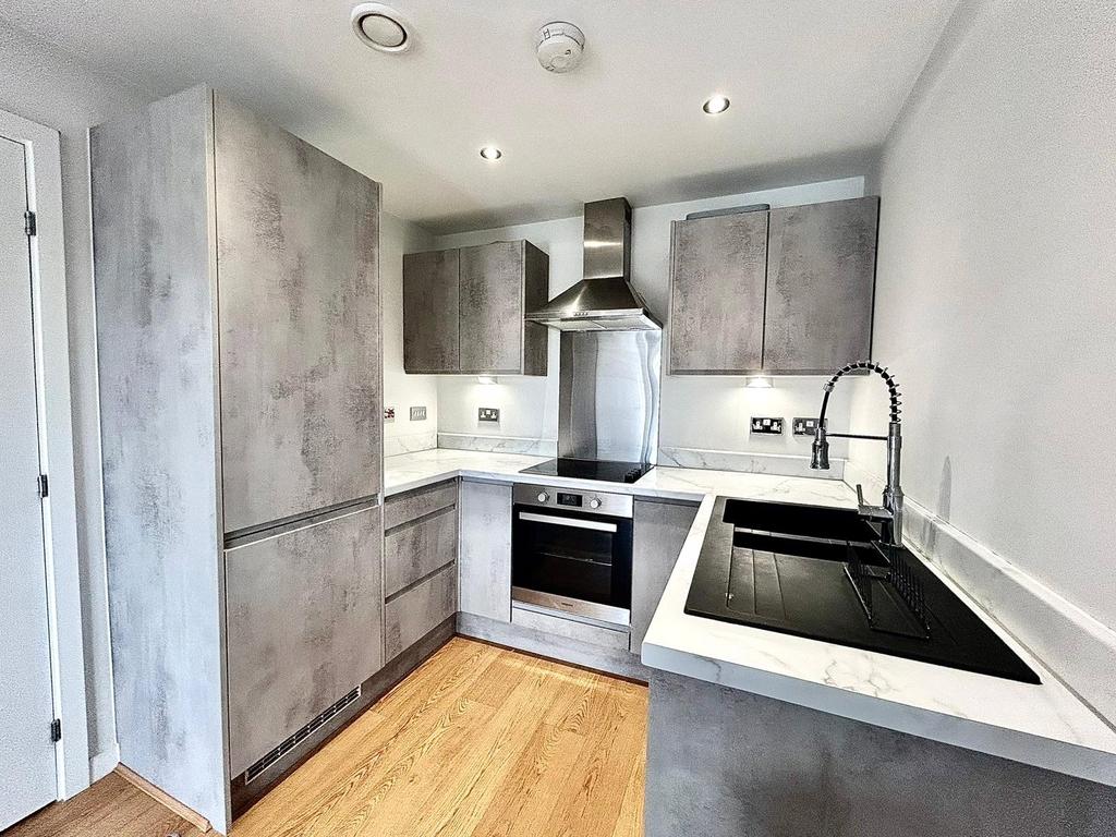 Victoria Riverside, Leeds, LS10 1 bed apartment - £1,000 pcm (£231 pw)