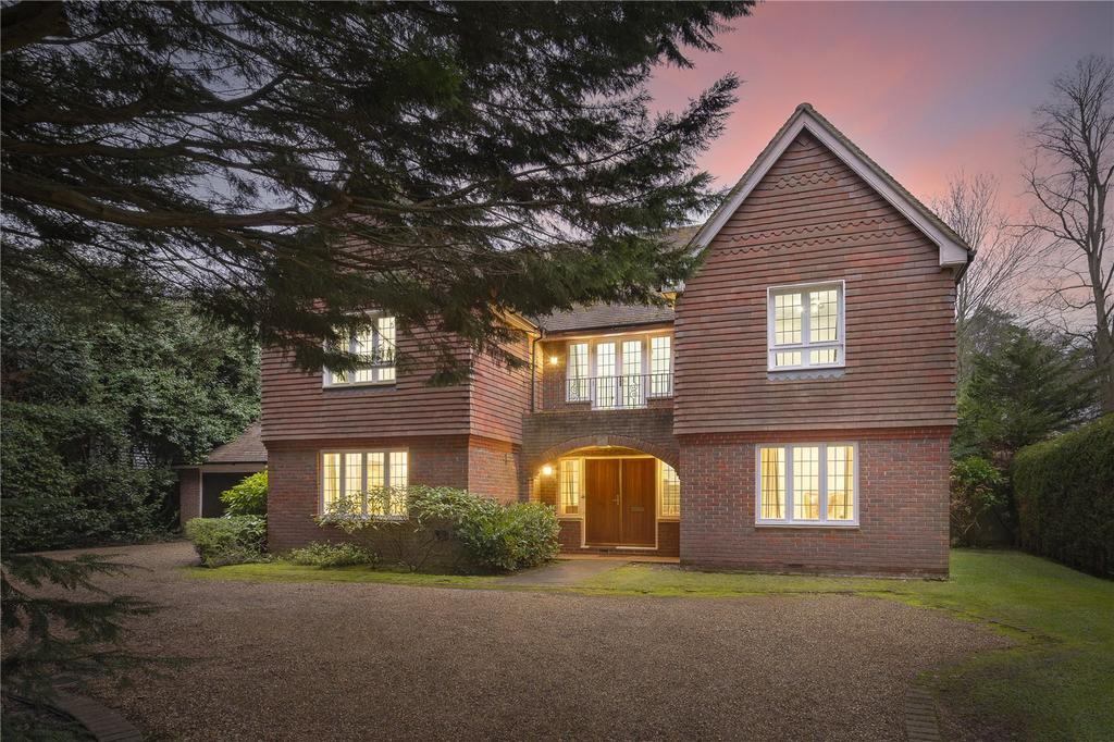 Old Avenue, West Byfleet, Surrey, KT14 5 bed detached house - £1,400,000