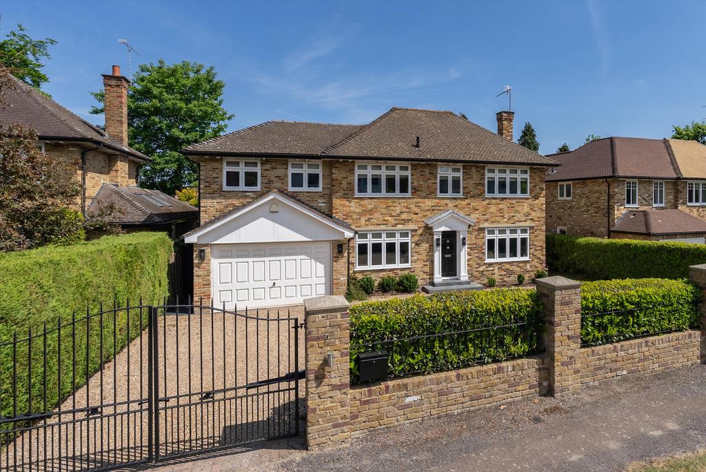 The Ridings, Cobham, Surrey, KT11 5 bed detached house for sale - £ ...