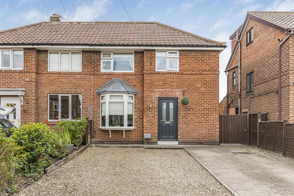 Priors Walk, Boroughbridge Road 3 bed house for sale - £325,000