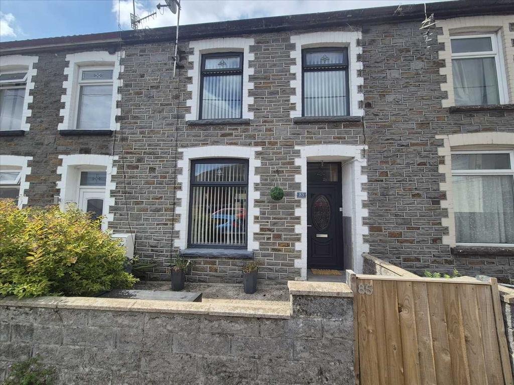 Tonypandy CF40 2 bed terraced house - £159,995