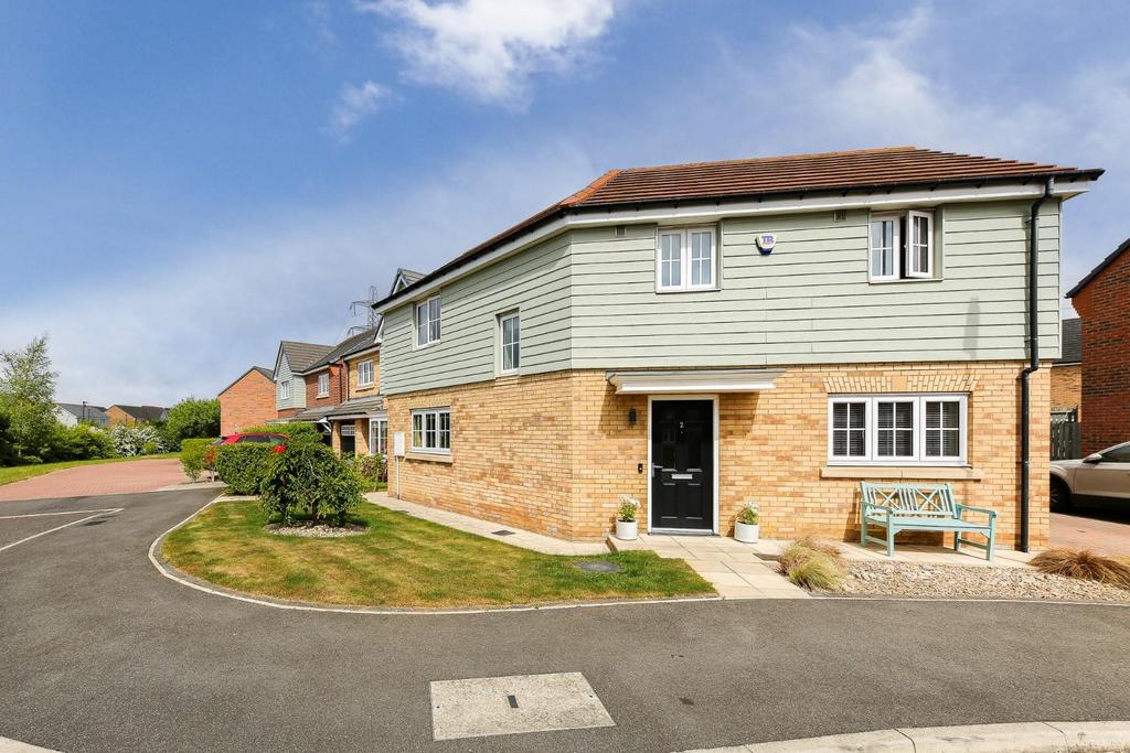 Staple Court, Backworth Park, NE27 3 bed detached house - £270,000
