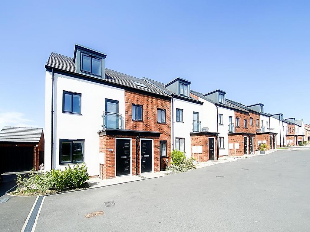 Coalfield Way, Fallow Park, Wallsend 3 bed terraced house - £205,000