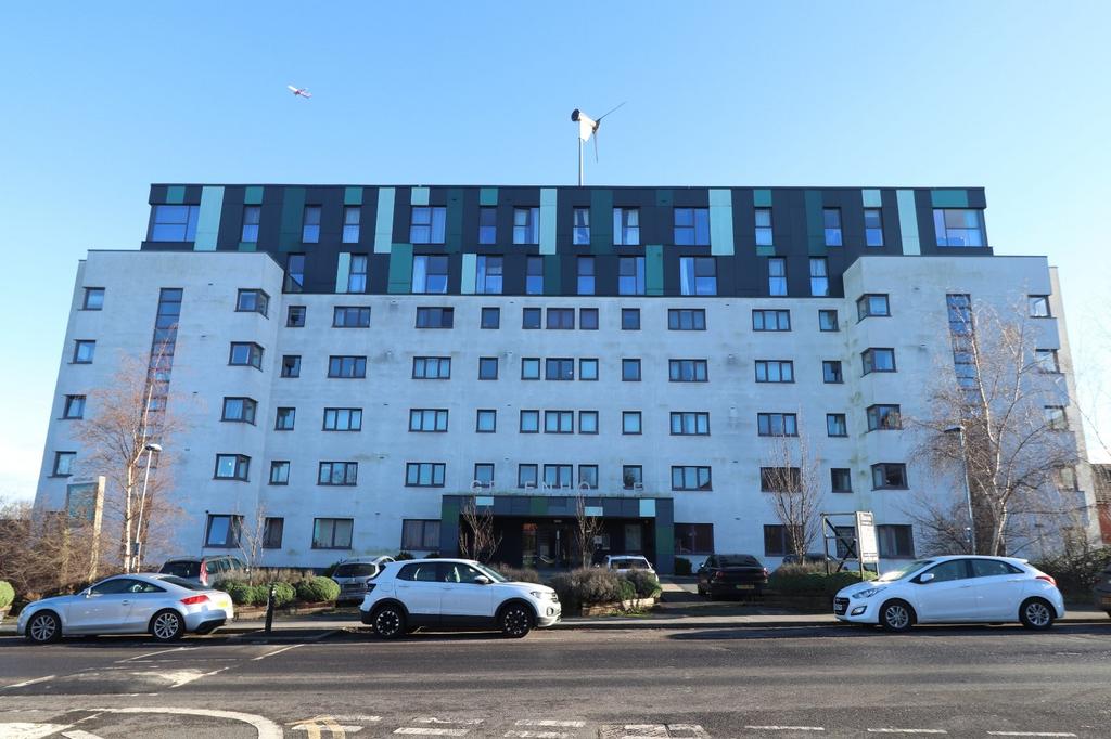 Greenhouse, Beeston Road, Leeds, West... 2 bed flat for sale - £65,000