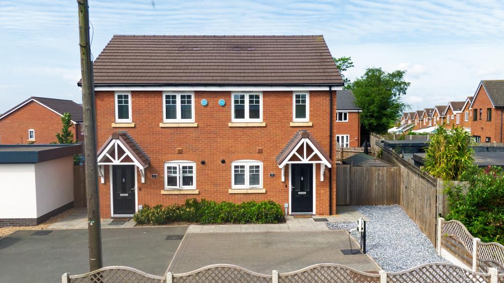 Northgate, Aldridge, Walsall, WS9 9BF 2 bed semi-detached house for ...