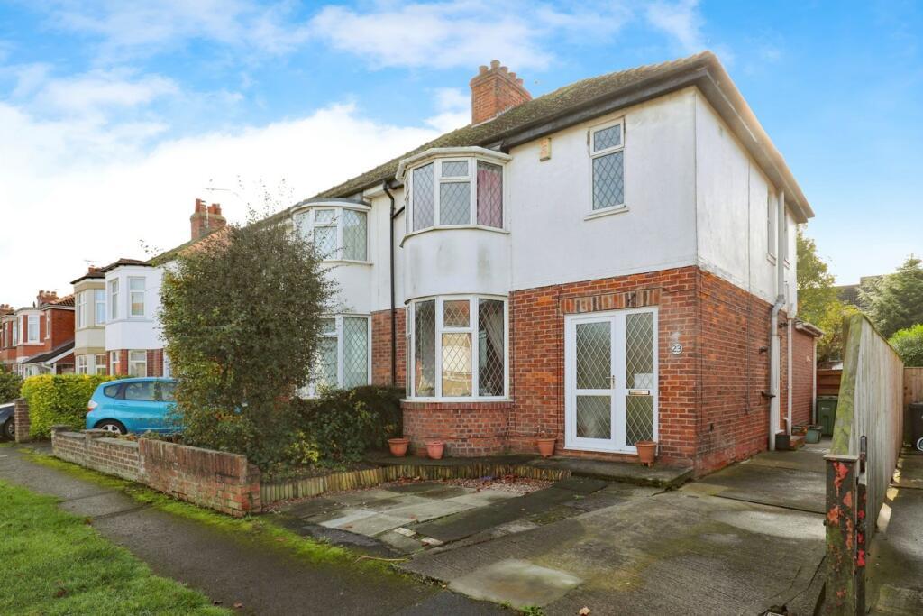 Melwood Grove, York YO26 3 bed semi-detached house for sale - £275,000