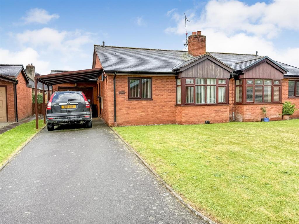 Pen Y Maes, Llanfechain 2 bed semi-detached bungalow for sale - £200,000