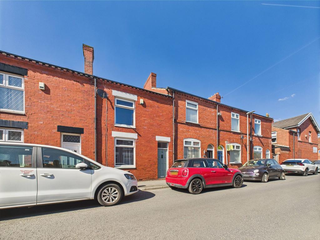 Stanley Street, Manchester M46 3 bed terraced house - £850 pcm (£196 pw)