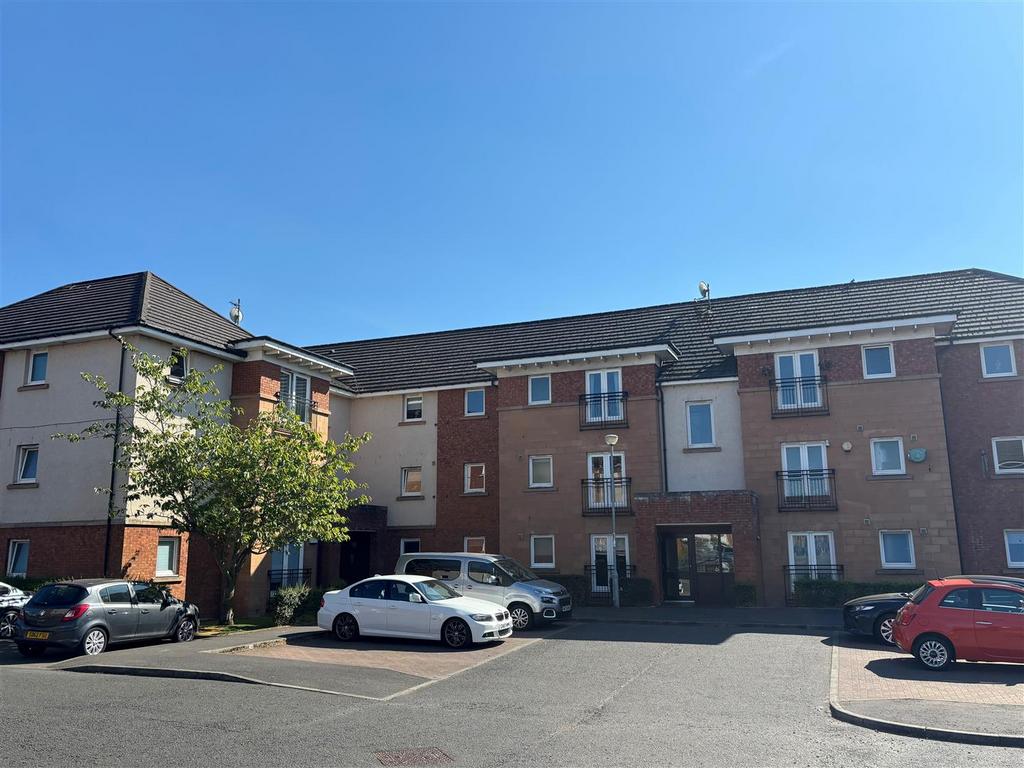 Broad Cairn Court, Motherwell 2 bed flat - £795 pcm (£183 pw)