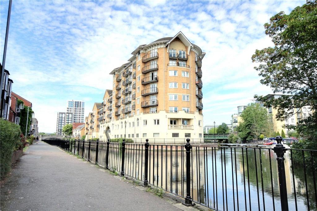 Blakes Quay, Reading RG1 2 bed apartment for sale - £325,000