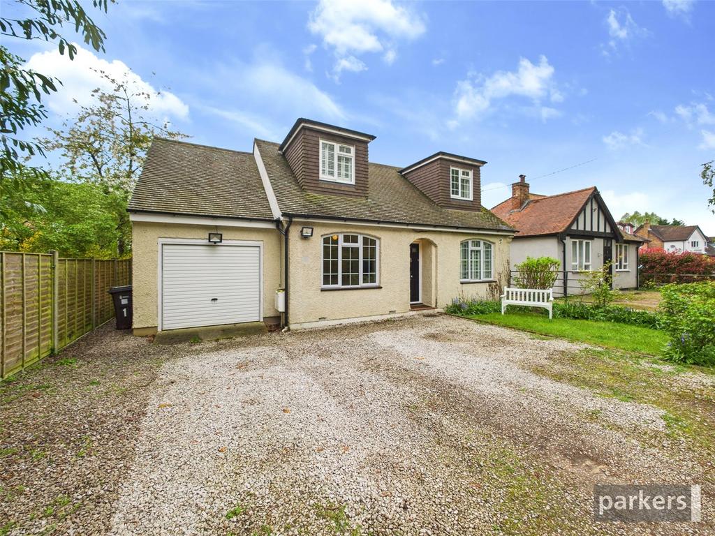 Edward Road, Reading RG10 3 bed detached house for sale - £780,000