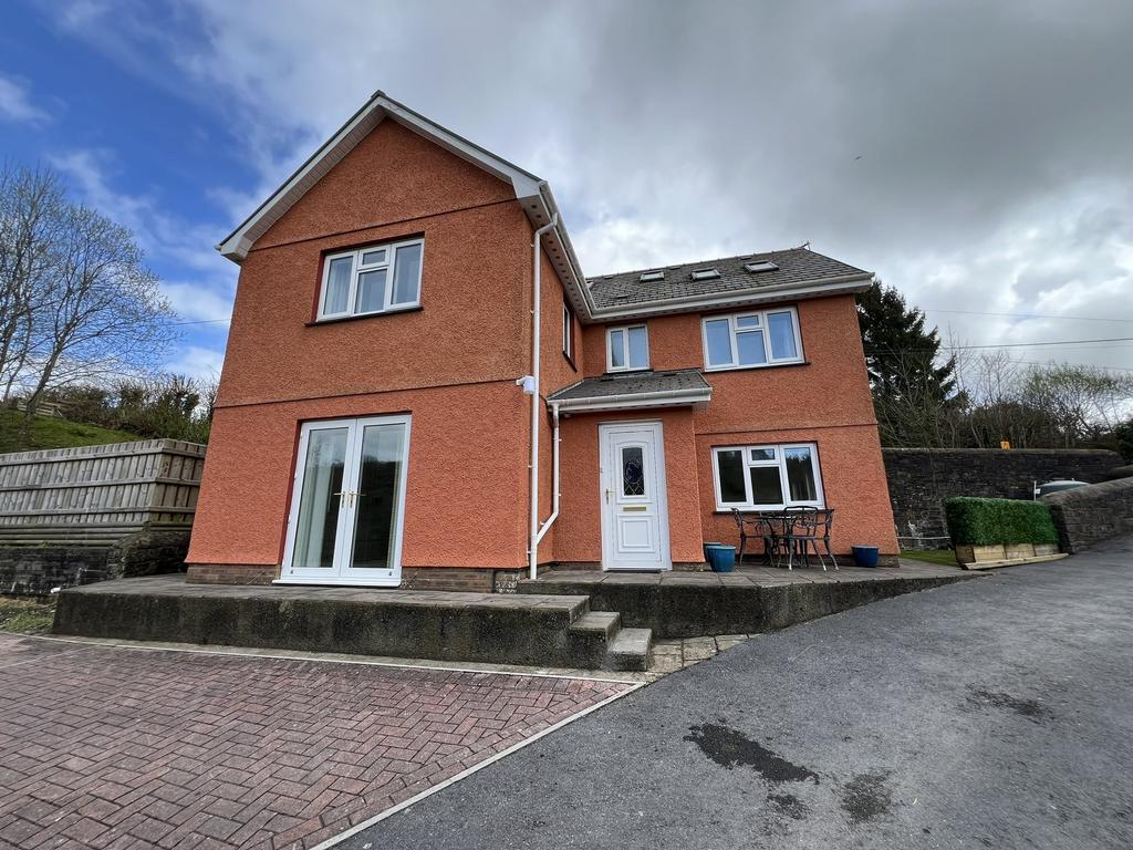 Pencader, Carmarthenshire, 3 bed detached house - £925 pcm (£213 pw)