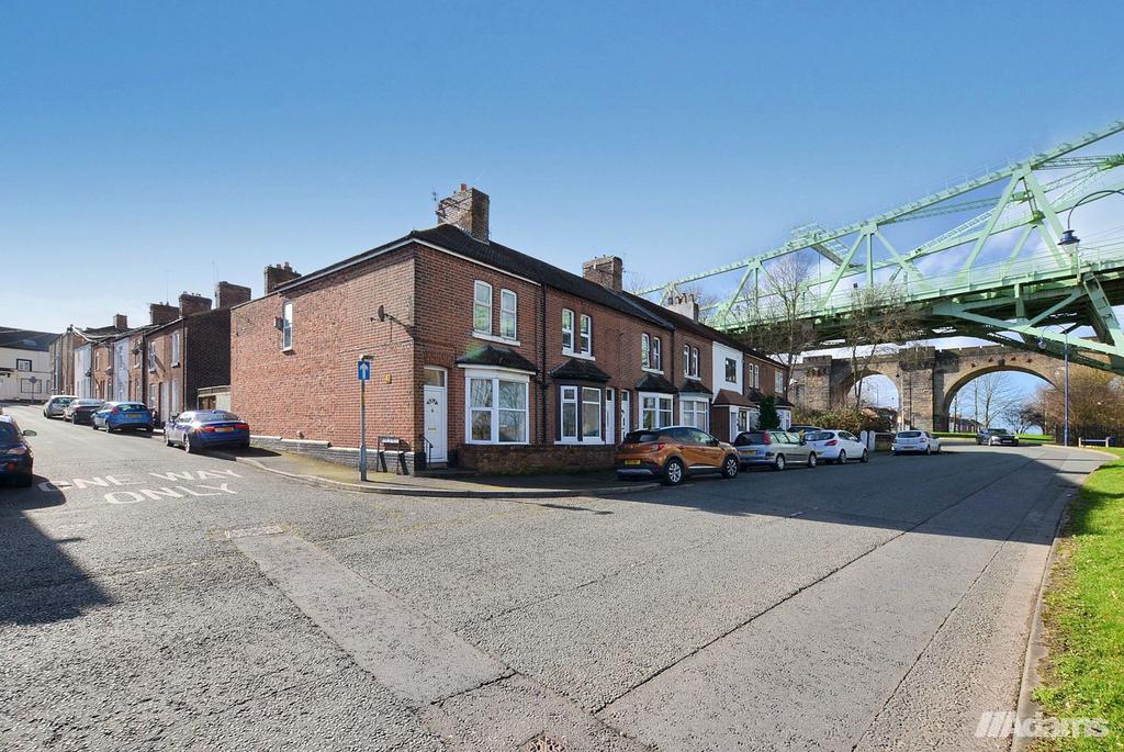 South Bank Terrace, Runcorn, WA7 1HH 3 bed end of terrace house to rent ...
