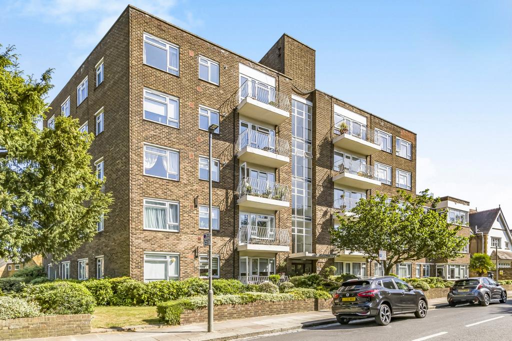 Somerset Lodge, 1 Briar Walk, London 2 bed flat for sale - £600,000