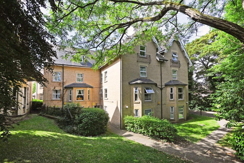Chancery Rise, Holgate Road, York, YO24 2 bed flat - £120,000