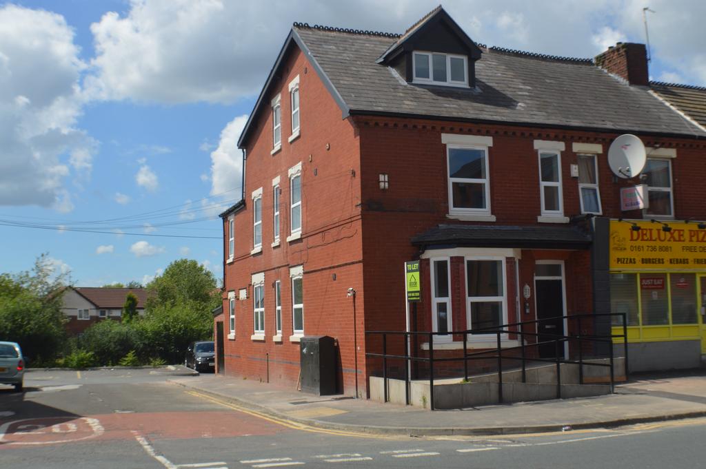 Langworthy Road, Salford, 1 bed flat - £795 pcm (£183 pw)