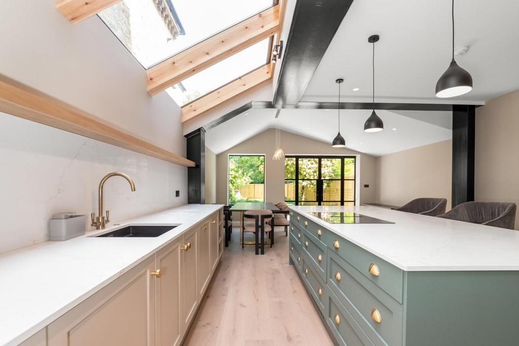 Croxted Road, Herne Hill, London, SE24 5 bed end of terrace house for ...