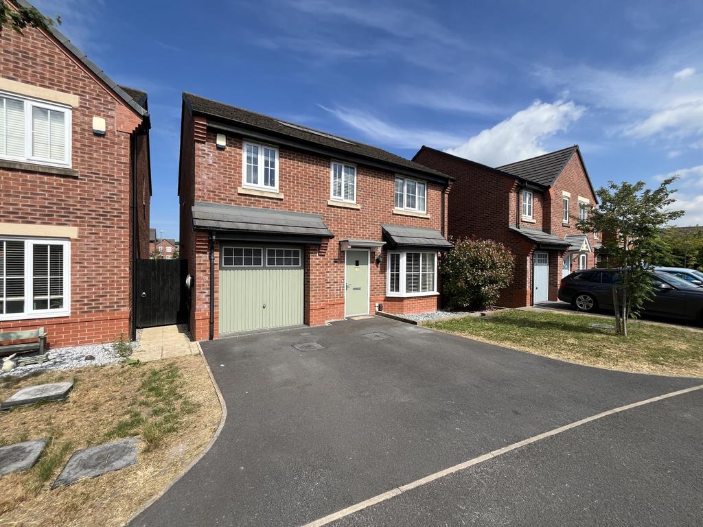 Dorchester Road, Cottam PR4 4 bed detached house for sale - £300,000