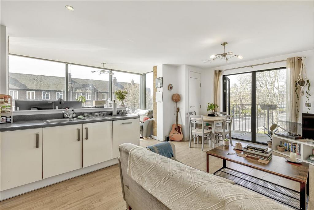 Brixton Road, SW9 2 bed flat for sale - £550,000