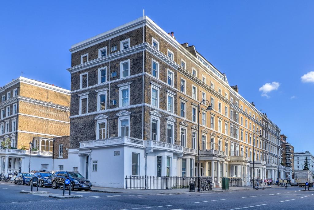 Elvaston Place, Kensington 2 bed apartment - £3,600 pcm (£831 pw)