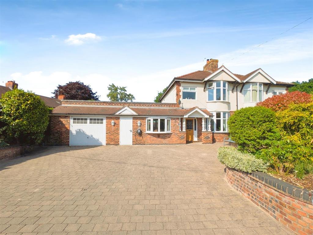 Fields Road, Haslington 2 bed semi-detached house - £340,000