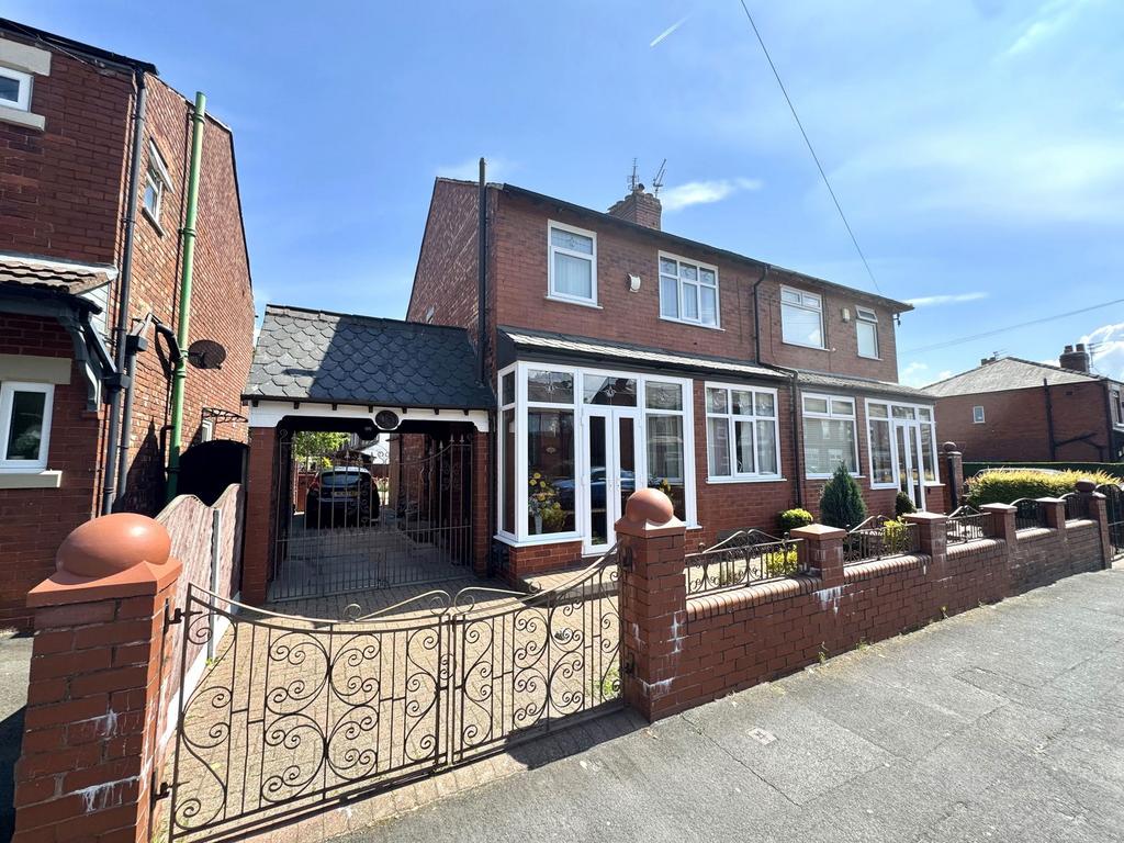 Heathbank Road, Edgeley 3 bed semi-detached house for sale - £355,000
