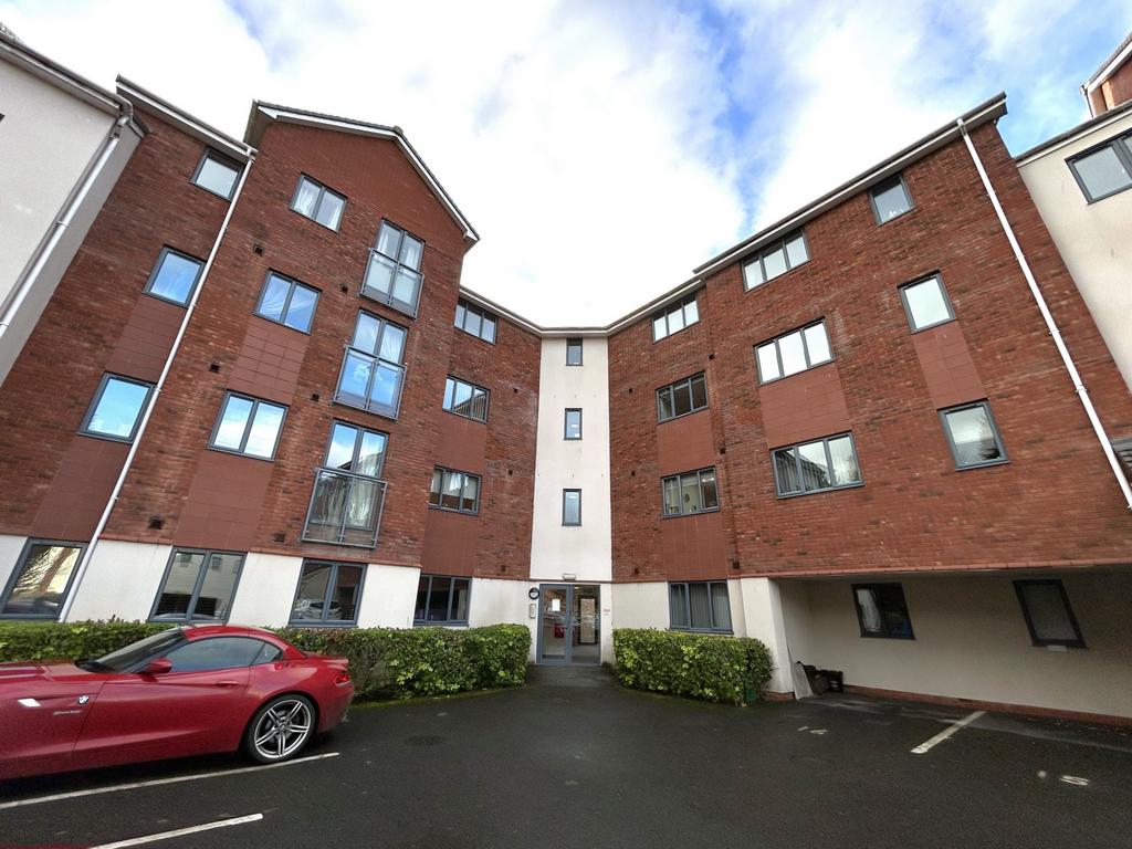Castle Road, Kidderminster, DY11 2 bed apartment - £125,000