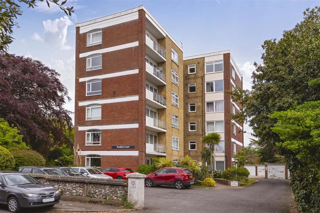 Belsize Road, Worthing 2 bed flat - £240,000