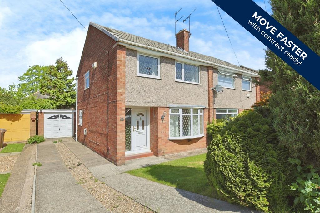Dalesway, Kirk Ella, Hull, HU10 7NE 3 bed semi-detached house for sale ...