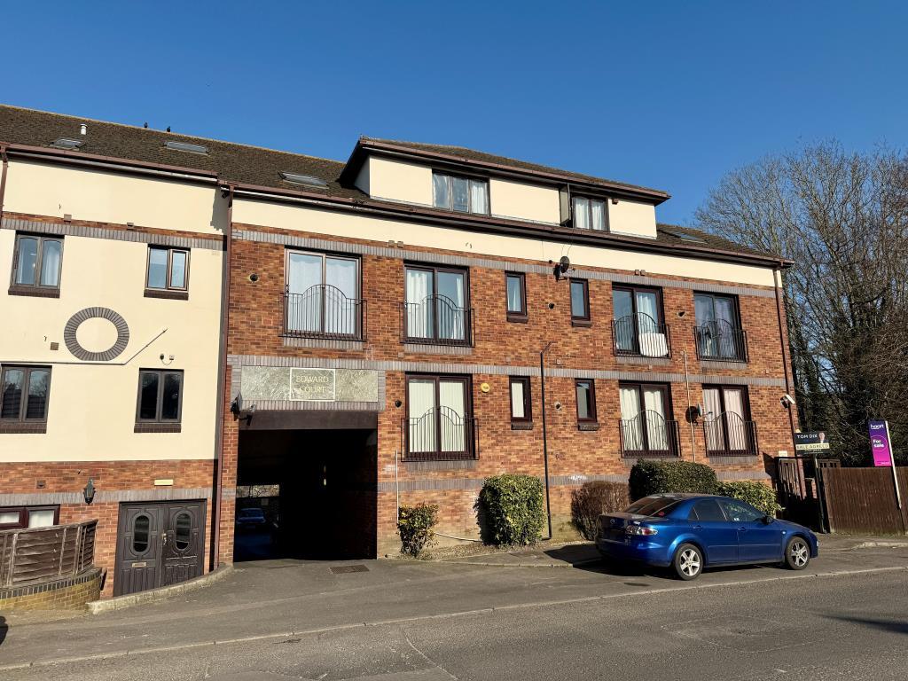 43 Edward Court, Capstone Road... 1 bed flat - £85,000