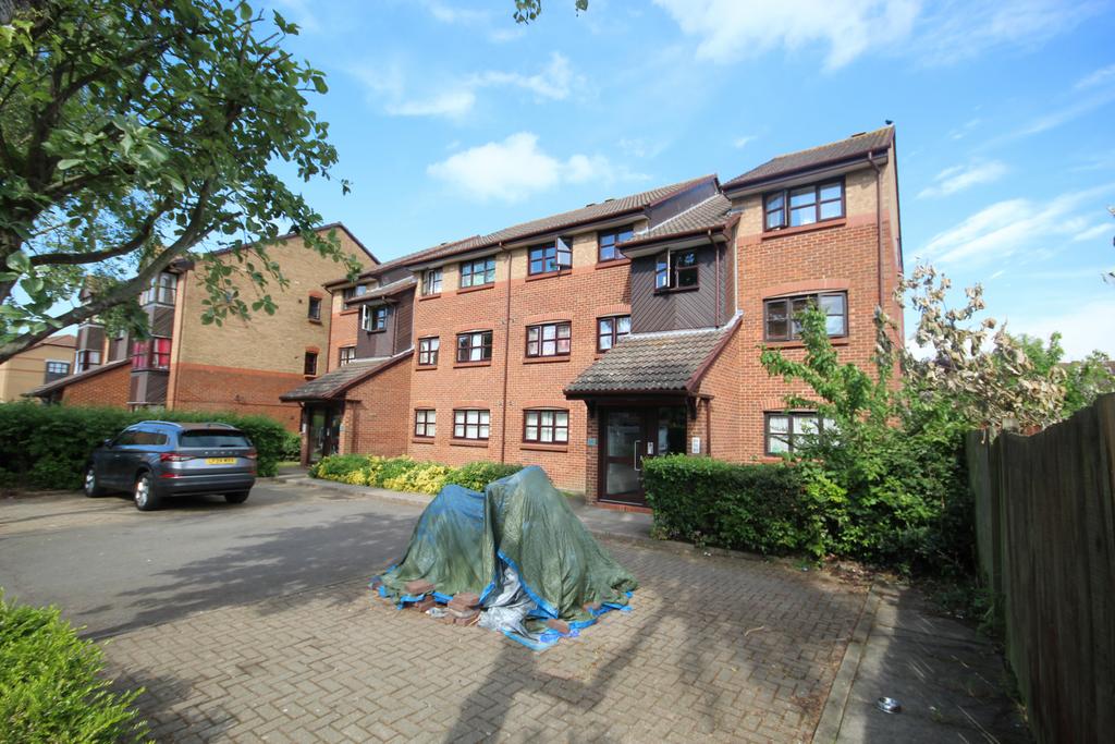 Ash Walk, Wembley, Middlesex HA0 2 bed flat for sale - £300,000
