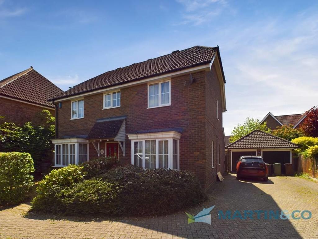 The Violets, Paddock Wood TN12 5 bed detached house to rent - £2,500 ...