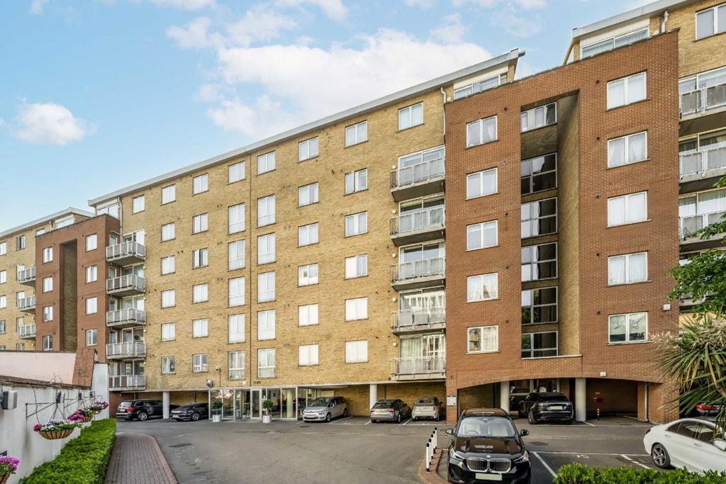 North Bank, London NW8 1 bed flat - £2,652 pcm (£612 pw)