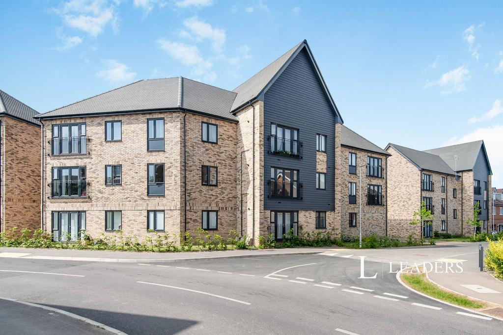 Chapman Way, Hitchin 1 bed apartment - £1,350 pcm (£312 pw)