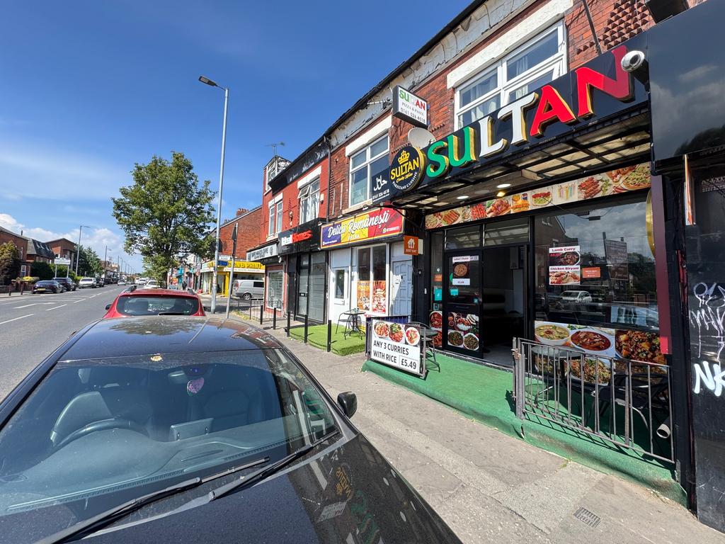 Manchester M19 Restaurant to rent - £850 pcm (£196 pw)